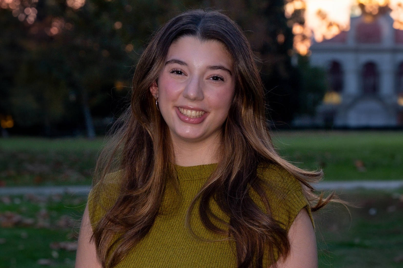 Pomona Scholar Awarded Smithsonian Leadership Fellowship | The Posse ...